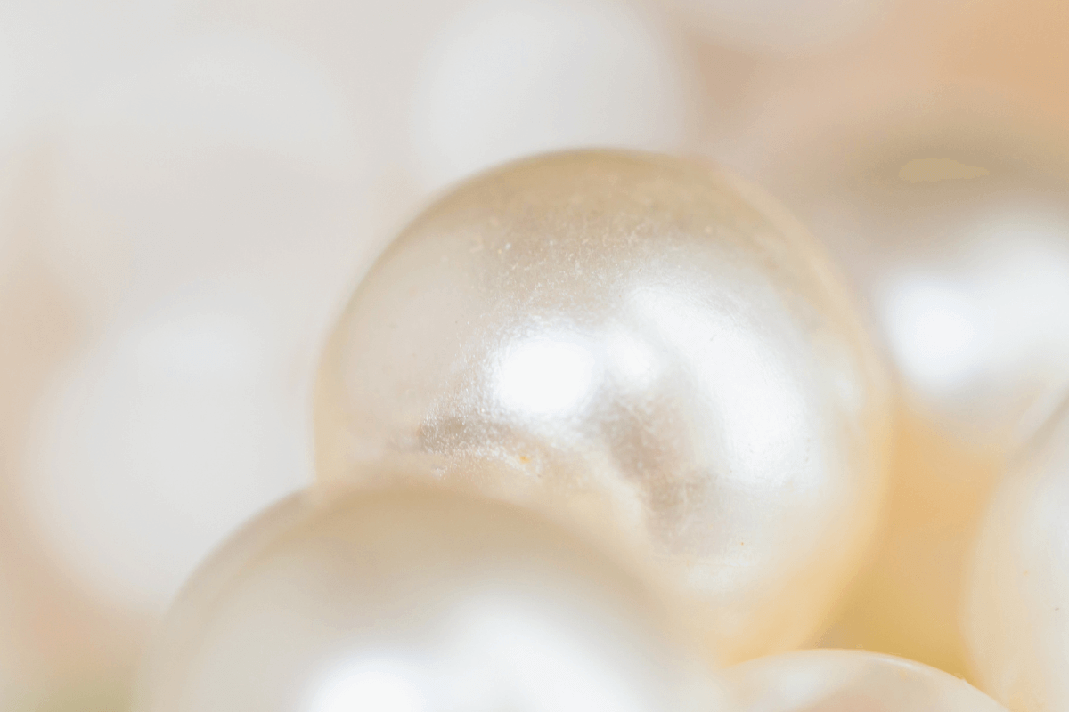 A Guide to Pearl: Meaning, Properties and Everyday Uses