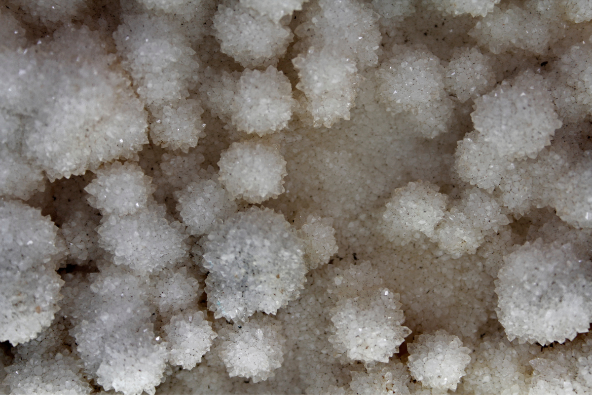 A Guide to Quartz Druzy: Meaning, Properties and Uses – HAWKHOUSE